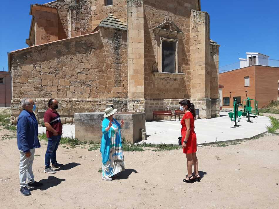 La subdelegada del Gobierno realiza una visita al municipio de Topas - SALAMANCArtv AL DÍA ...