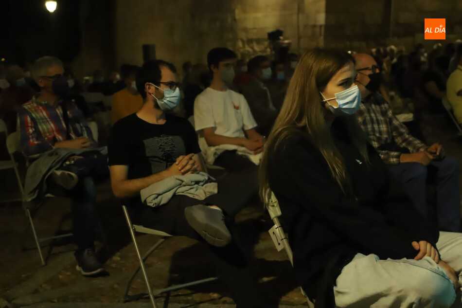 Noche mágica de jazz con Scott Hamilton & Dena DeRose - SALAMANCArtv AL ...